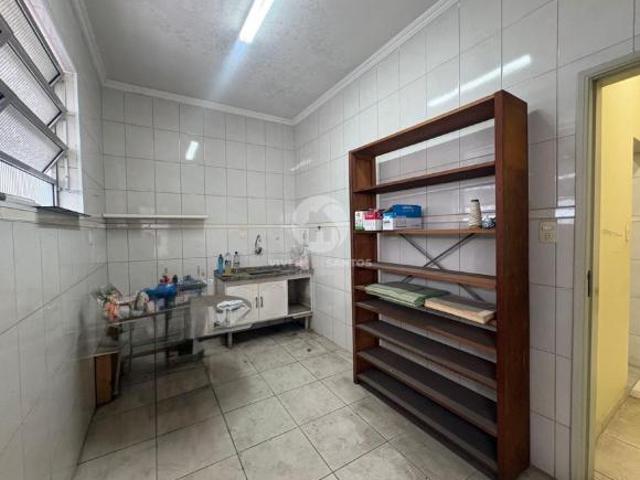 CASA À VENDA – ÓTIMA LOCALIZAÇÃO EM SANTOS