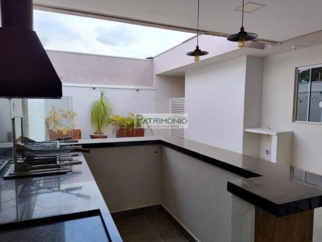 Casa à Venda ou Locação na Villa Guedes! 3 quartos, 1 suíte, 2 salas, 3 vagas de garagem, 202,28 m²