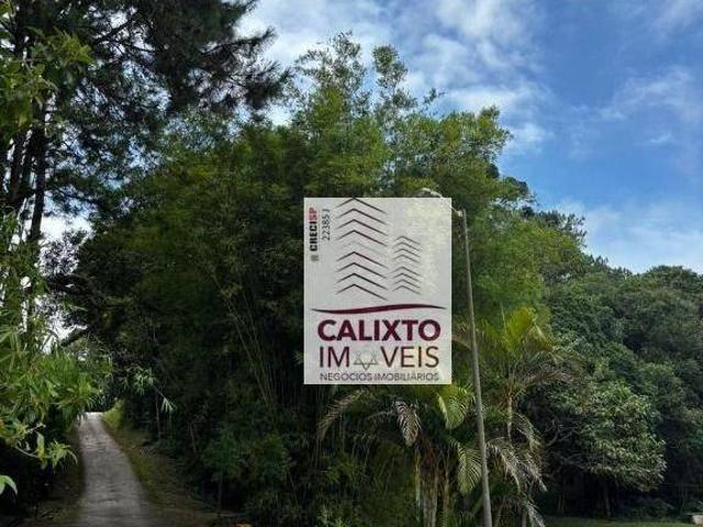Casa à Venda ou Locação no Condomínio Clube Campo da Aldeinha