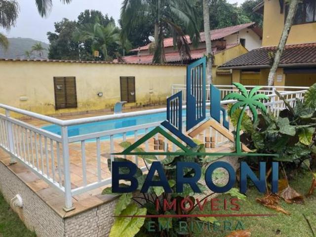 Casa à venda ou locação Anual em Bertioga SP, bairro São Lourenço: 2 quartos, 1 suíte, 2 salas, 2 ba