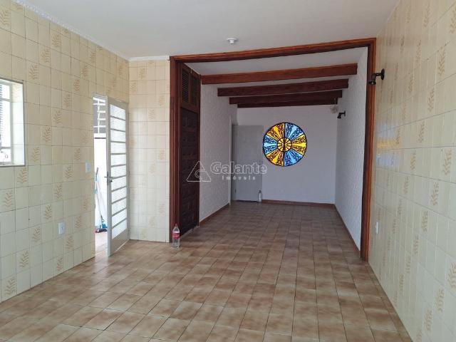 Casa a venda ou locação com 03 quartos no bairro Jardim Chapadão
