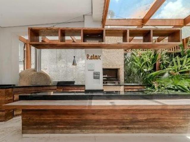 Casa á venda ou locação de 583 m²,com 4 quartos, piscina e 6 vagas no bairro Jardim Guedala