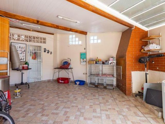Casa a venda ou locação em no bairro Portão, Curitiba