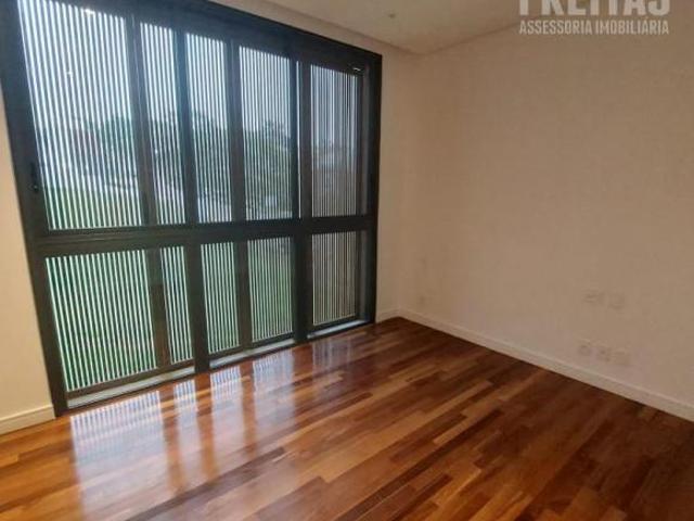 CASA A VENDA OU LOCAÇÃO EM ALPHAVILLE RESIDENCIAL TAMBORÉ 10