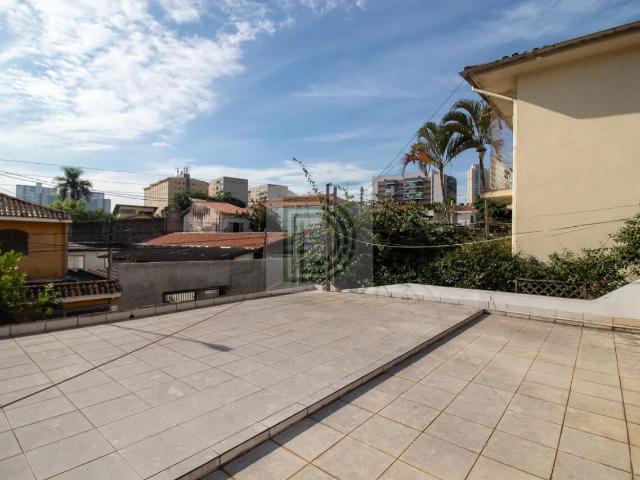 Casa à Venda ou Locação | Sobrado no Ferreira