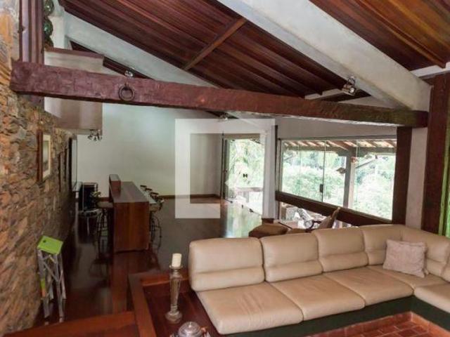 Casa à Venda Ouro Velho Mansões, 3 Quartos, 450 m² Nova Lima