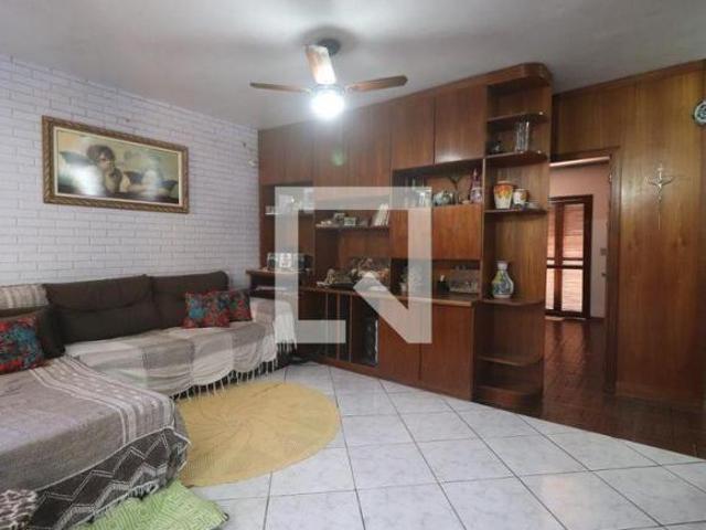Casa à Venda Ouro Branco, 3 Quartos, 196 m² Novo Hamburgo
