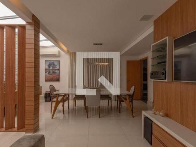 Casa à Venda Ouro Preto, 4 Quartos, 150 m2