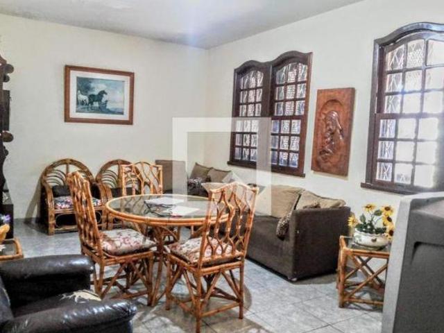 Casa à Venda Ouro Preto, 4 Quartos, 360 m² Belo Horizonte