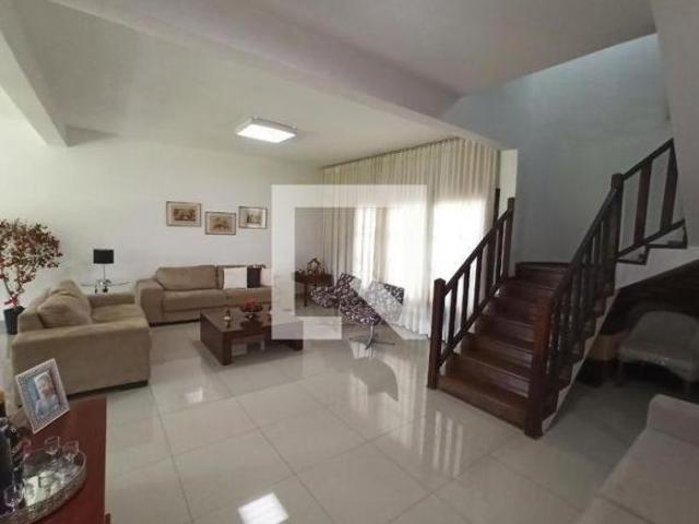 Casa à Venda Ouro Preto, 5 Quartos, 291 m² Belo Horizonte
