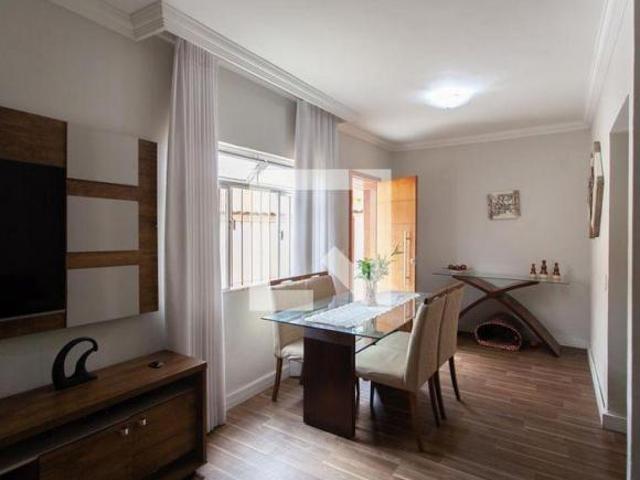 Casa à Venda Ouro Preto, 3 Quartos, 126 m² Belo Horizonte