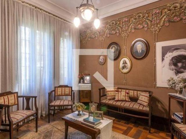 Casa à Venda Lourdes, 7 Quartos, 330 m² Belo Horizonte