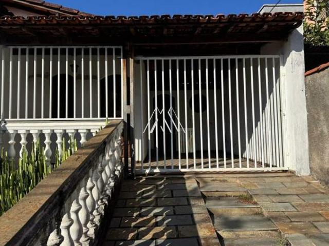CASA À VENDA | LOURDES – ITAÚNA/MG