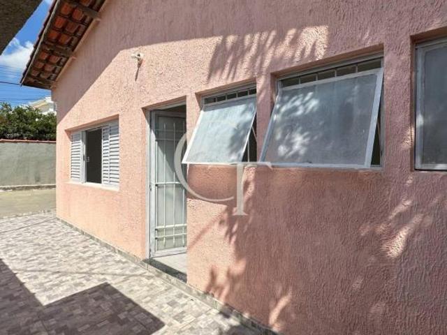 Casa a venda localização incrível, Potencial para uso comercial e moradia