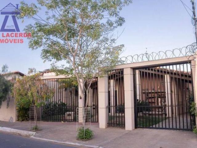 Casa à Venda localização privilegiada Todos Os Santos