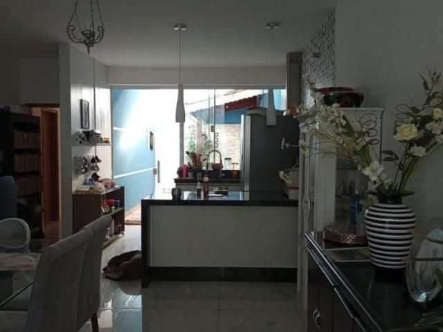Casa á venda localizada no Bairro Coração de Jesus em Jaguariúna SP com área de 148m² Construída