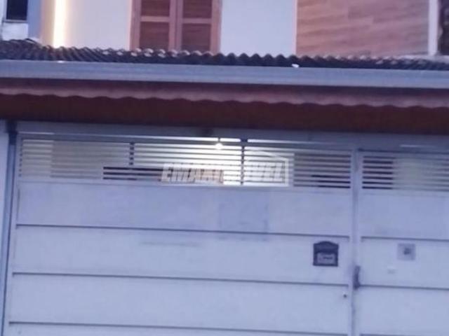 Casa a venda, localizada no bairro Altos do Itavuvu