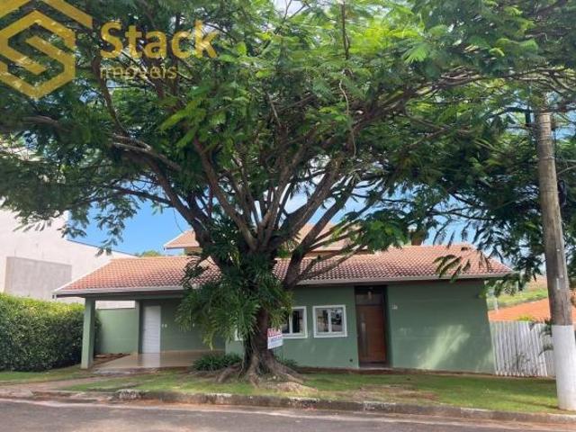 CASA A VENDA, LOCALIZADA NO CONDOMÍNIO RESIDENCIAL DOS LAGOS EM ITUPEVA, SP, contendo 4 dormitórios