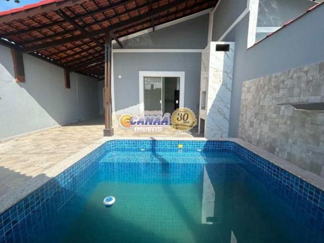 Casa à venda lado praia com 3 dormitórios em Mongaguá litoral de SP!