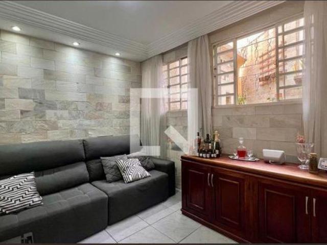 Casa à Venda Lagoinha, 4 Quartos, 310 m² Belo Horizonte