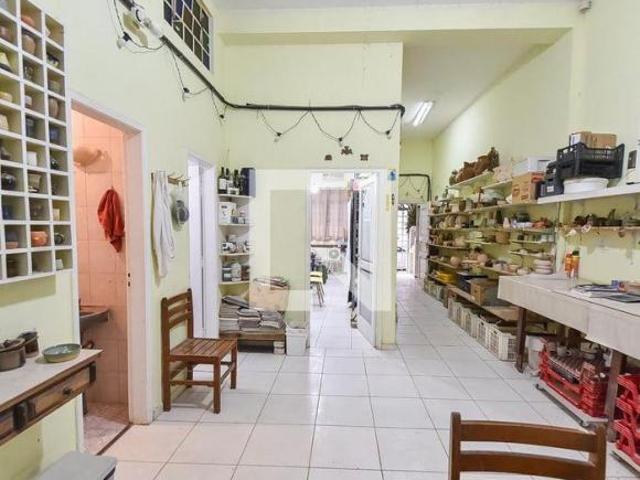 Casa à Venda Liberdade, 2 Quartos, 150 m² São Paulo