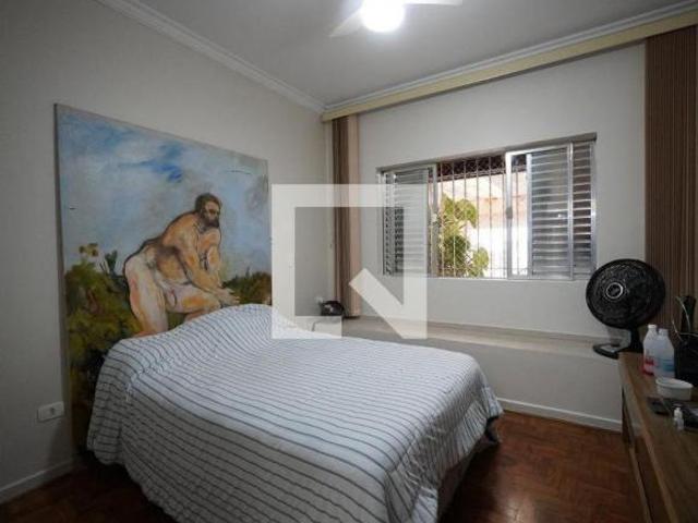 Casa à Venda Liberdade, 4 Quartos, 250 m2