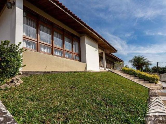 Casa a venda Lindóia, 5 dormitórios, 4 vagas de garagem