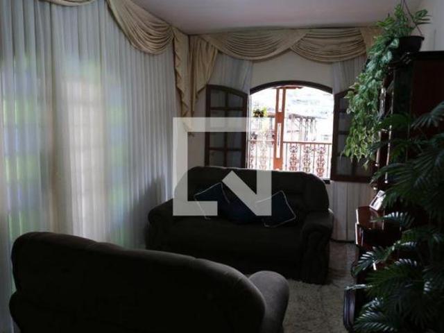Casa à Venda Lindéia, 4 Quartos, 390 m² Contagem