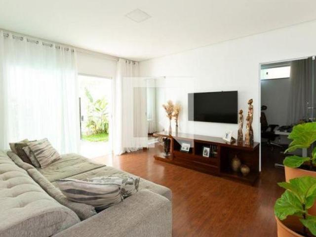 Casa à Venda Lindéia, 3 Quartos, 419 m² Contagem