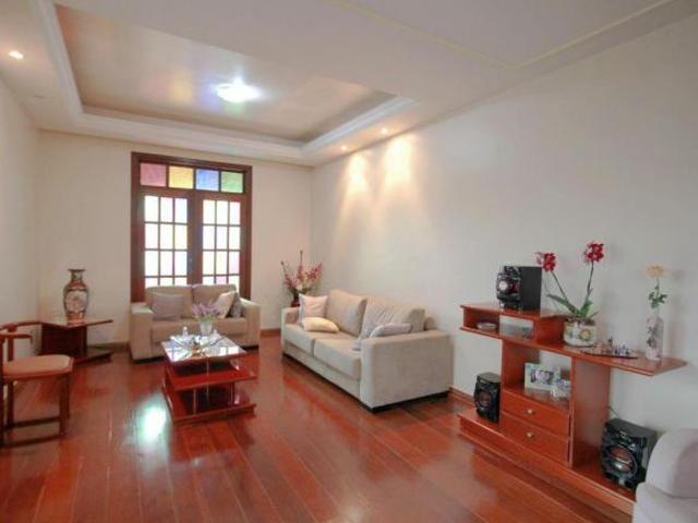 Casa à Venda Luxemburgo, 5 Quartos, 420 m2