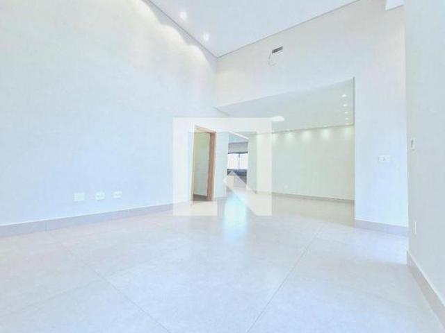 Casa à Venda Lundcéia, 4 Quartos, 225 m² Lagoa Santa