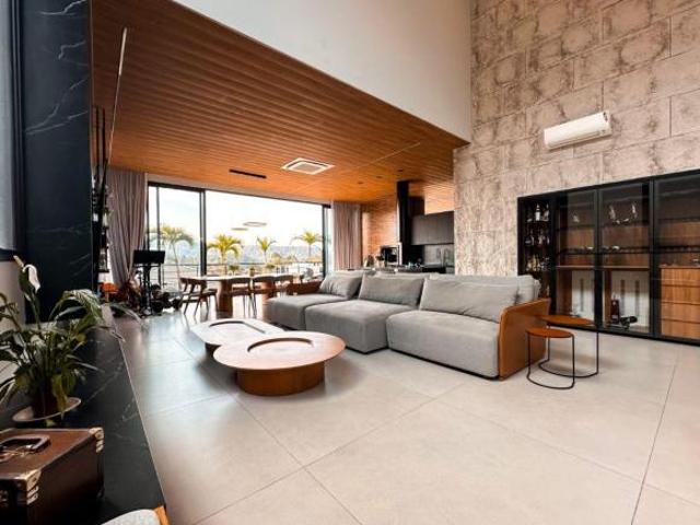 Casa à venda mobiliada com 4 quartos no Residencial Itahyê Santana de Parnaíba