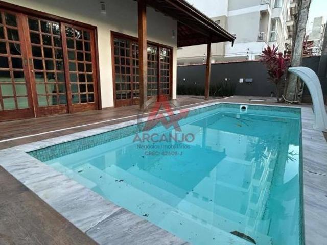 Casa A Venda mobiliada com 5 dormitórios em Ubatuba SP