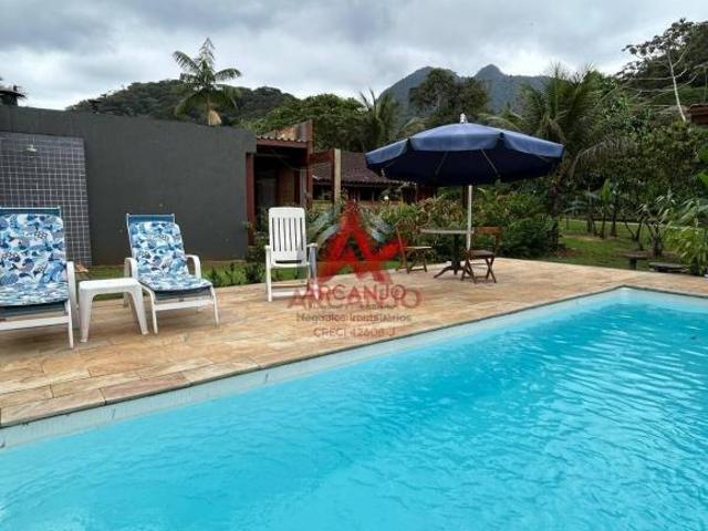 Casa a venda Mobiliada com 3 Suítes Em Condomínio Fechado Ubatuba SP