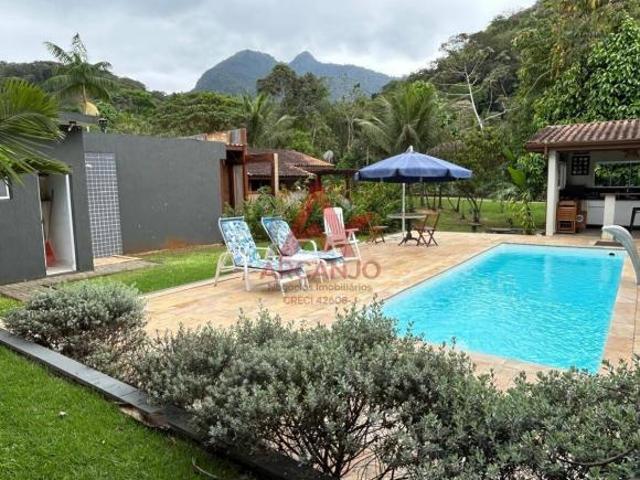Casa a venda Mobiliada com 3 Suítes Em Condomínio Fechado Ubatuba SP