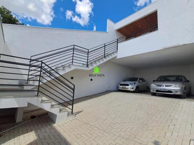 Casa à venda moderna e funcional
