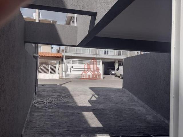 Casa à venda Moderna, espaçosa e com salão de festa