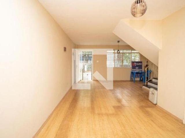 Casa à Venda Moema, 3 Quartos, 142 m² São Paulo