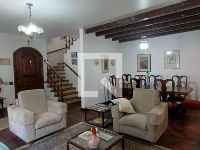 Casa à Venda Moema, 3 Quartos, 193 m2