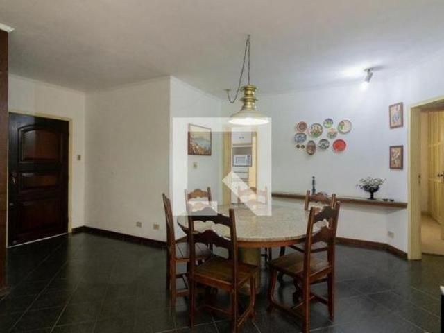 Casa à Venda Moema, 3 Quartos, 195 m² São Paulo