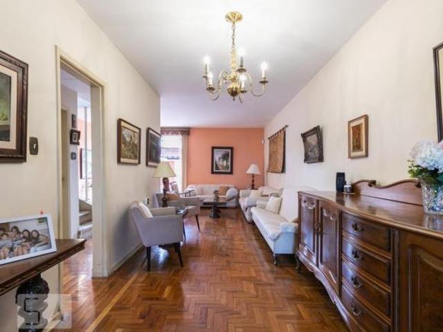 Casa à Venda Moema, 3 Quartos, 199 m2
