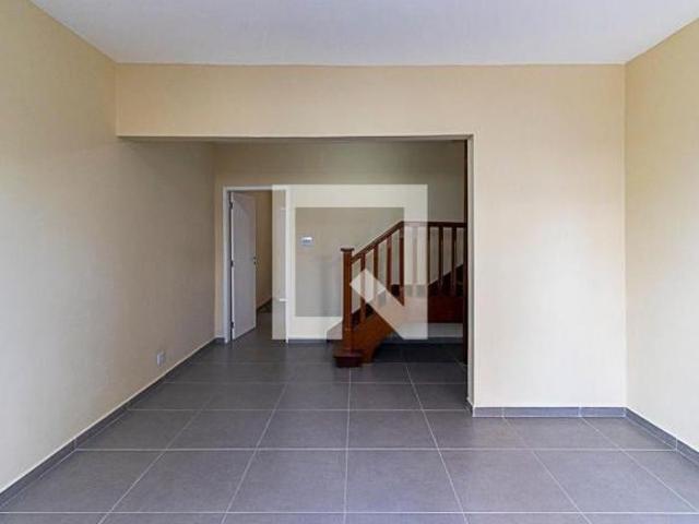Casa à Venda Moema, 3 Quartos, 130 m2