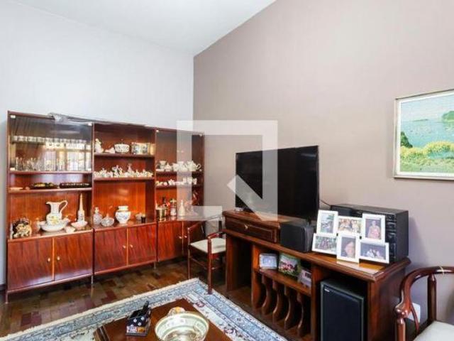 Casa à Venda Moema, 3 Quartos, 130 m² São Paulo