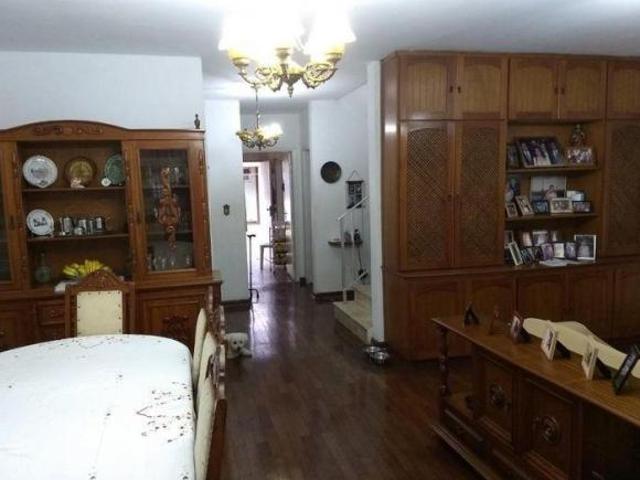 Casa à Venda Moema, 3 Quartos, 250 m² São Paulo