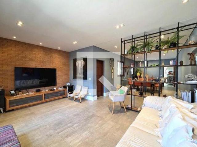 Casa à Venda Moema, 3 Quartos, 270 m² São Paulo