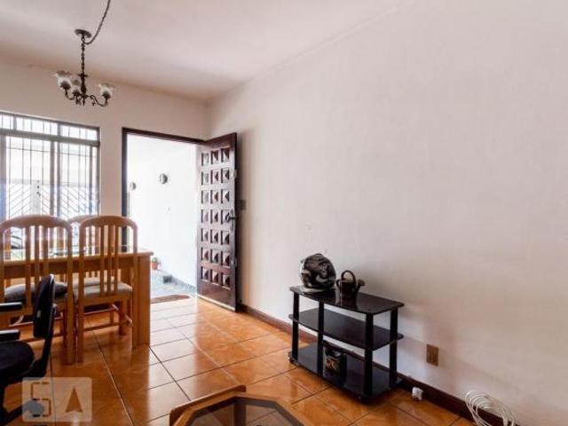 Casa à Venda Moema, 3 Quartos, 200 m2