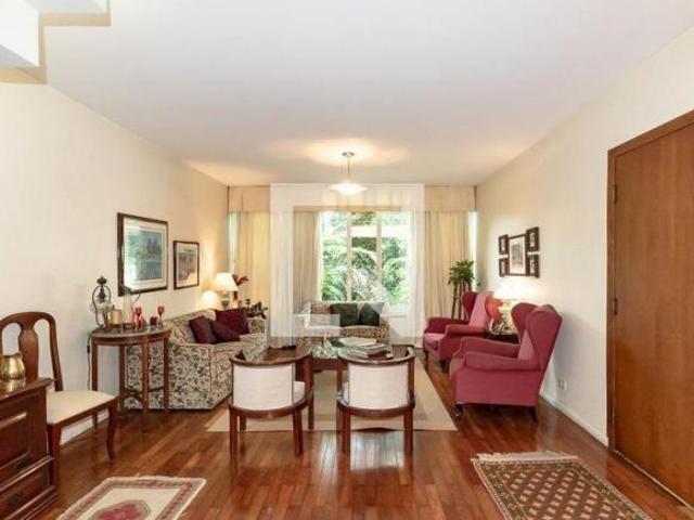 Casa à Venda Moema, 3 Quartos, 208 m² São Paulo