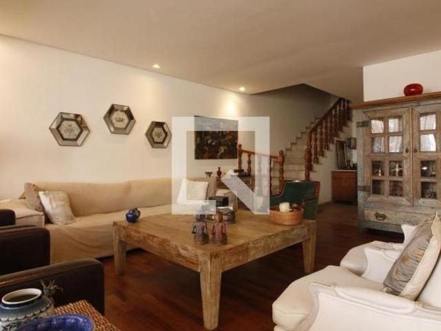 Casa à Venda Moema, 3 Quartos, 360 m2