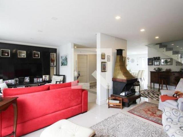 Casa à Venda Moema, 3 Quartos, 320 m² São Paulo