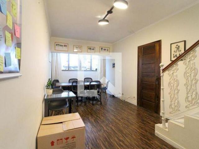 Casa à Venda Moema, 4 Quartos, 154 m² São Paulo